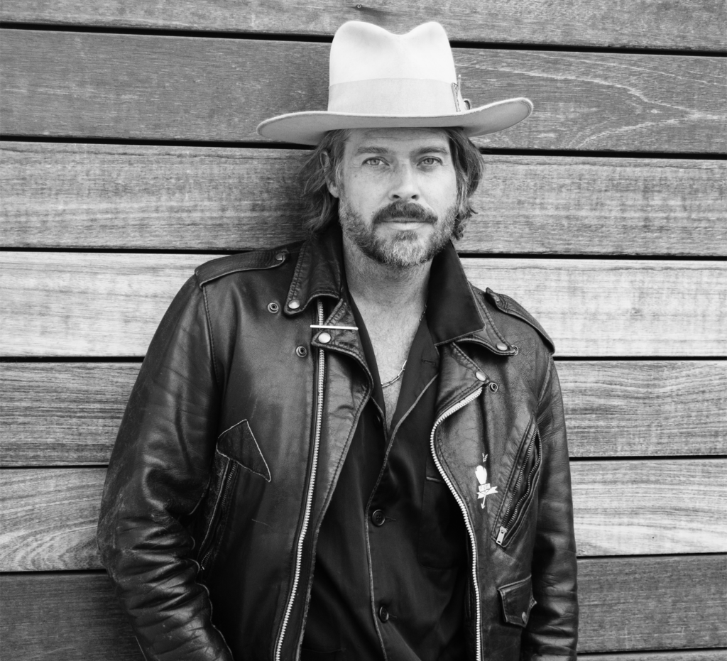 Nick Fouquet x The Alpina Gstaad Capsule Collection: von den ...